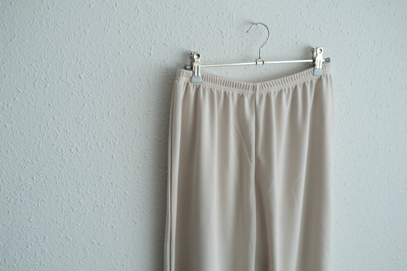 yohaku ドバイパンツ｜なめらか天竺素材 ベージュ｜ユニセックス1サイズ ロングパンツ PINT 通販 19300335｜Creema(クリーマ)