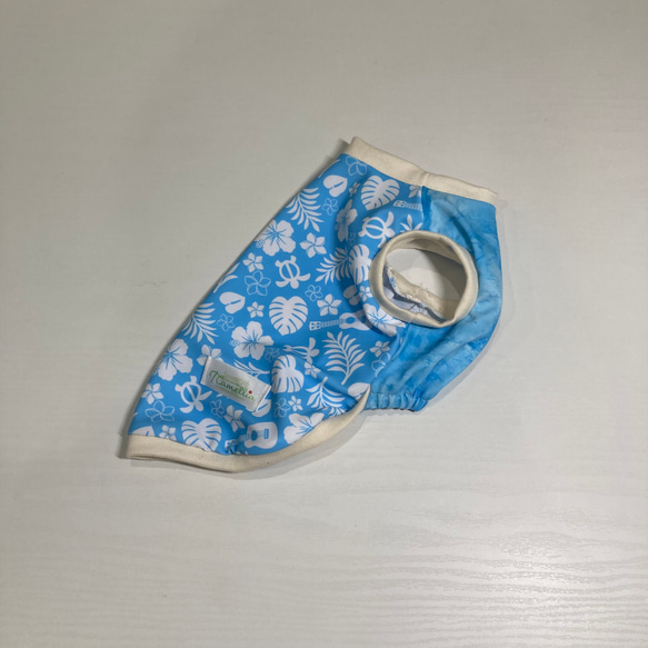 犬服 接触冷感 前丈短めタンクトップ ハワイアン柄（生成リプ） Sサイズ UVカット ペット服・アクセサリー ハンドメイドcamellia ...