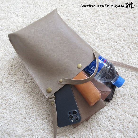 サックっと持てる♪《牛革》2WAYショルダーバッグ・マイクロシュリンク・ベージュ・0152 ショルダーバッグ 雅miyabi 通販 ...