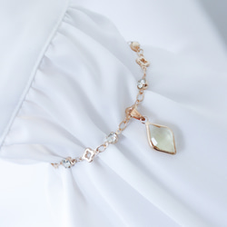 【365日企画】6/8誕生日カラー 『茉莉花（ジャスミン）』-月読の涙- ガラスアクセサリー イヤリング・ノンホールピアス さくるい ...