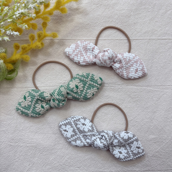 ヘアゴム ヘアアクセサリー トレリスフラワー柄 雑貨・その他 calm 通販 19352895｜Creema(クリーマ)