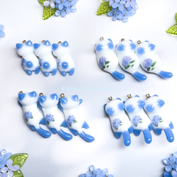 〈2025限定色〉紫陽花追っかけねこのピアス 淡ブルー ピアス（スタッド・一粒） AtelierMonChatBleu 通販 19354136 ...