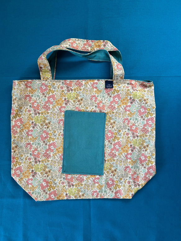 毎日がウキウキするトートバッグ 花 特大サイズ トートバッグ mutiara 通販 19355481｜Creema(クリーマ)