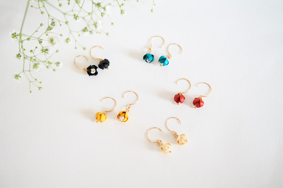 革の実ピアス/イヤリング ピアス（フック・チェーン） prikish 通販 19363749｜Creema(クリーマ)