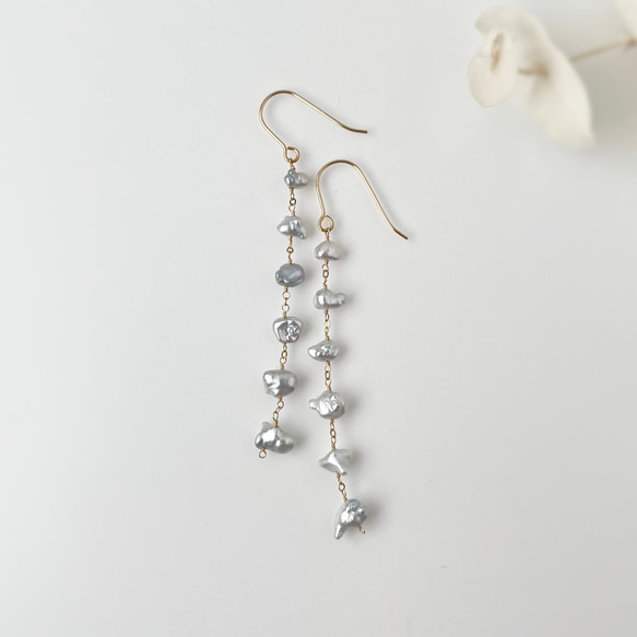 あこやケシパール 14kgfピアス / イヤリング 芥子パール グレーパール ピアス（フック・チェーン） Y o u M e 通販 ...