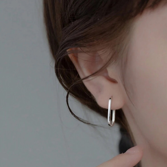 【つけっぱなし OK / S925】シンプルロングピアス/シルバー シルバー925ピアス フープピアス ピアス（その他） Amollir♡ 通販 19381095｜Creema(クリーマ)