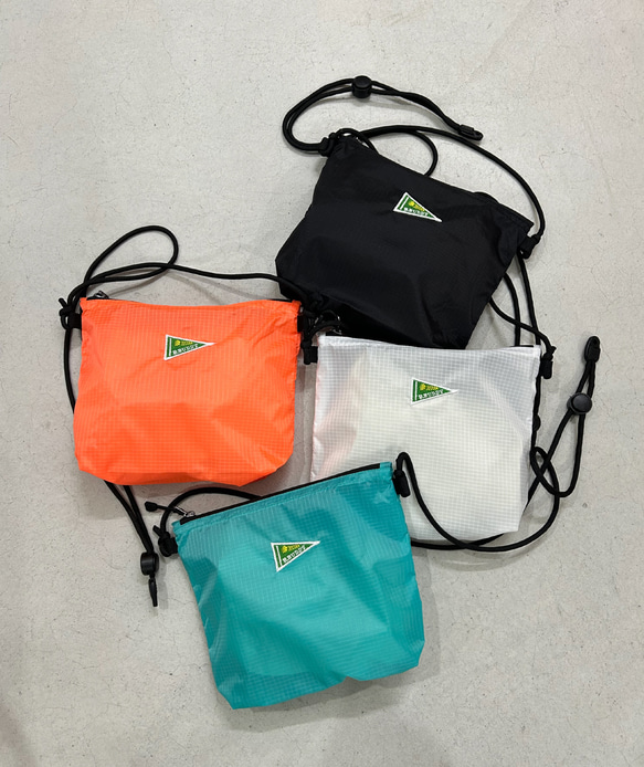 軽量！ワッペンナイロンサコッシュ サコッシュ B.BUDDY 通販 19404610｜Creema(クリーマ)