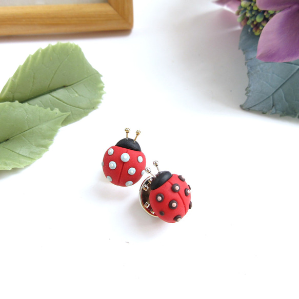 【受注制作】幸運のシンボルてんとう虫（Ladybug）のピンバッチ。【Creema限定】ポリマークレイ ピンバッチ Myu 通販 ...