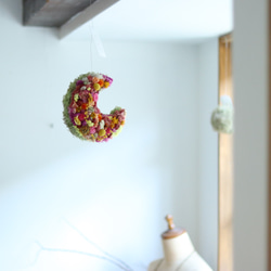 moon flower お好きな色で作ります 三日月リース プリザーブドフラワー お花とアクセサリーのお店 通販 19416846 ...