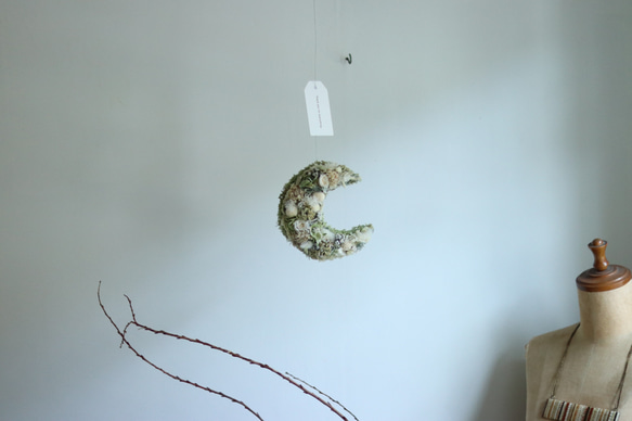 moon flower お好きな色で作ります 三日月リース プリザーブドフラワー お花とアクセサリーのお店 通販 19416846 ...