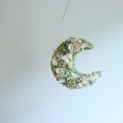 moon flower お好きな色で作ります 三日月リース プリザーブドフラワー お花とアクセサリーのお店 通販 19416846 ...