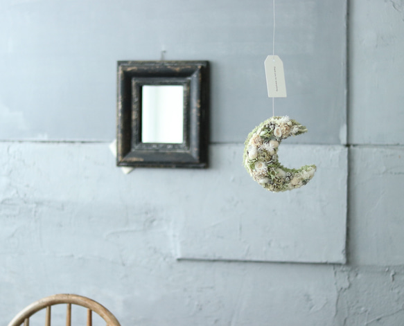 moon flower お好きな色で作ります 三日月リース プリザーブドフラワー お花とアクセサリーのお店 通販 19416846 ...