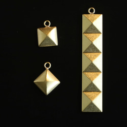 【2個】チャーム スタッズ ひし形 （日本製、真鍮、生地）401 チャーム Senju Charm 通販 19418929｜Creema(クリーマ)