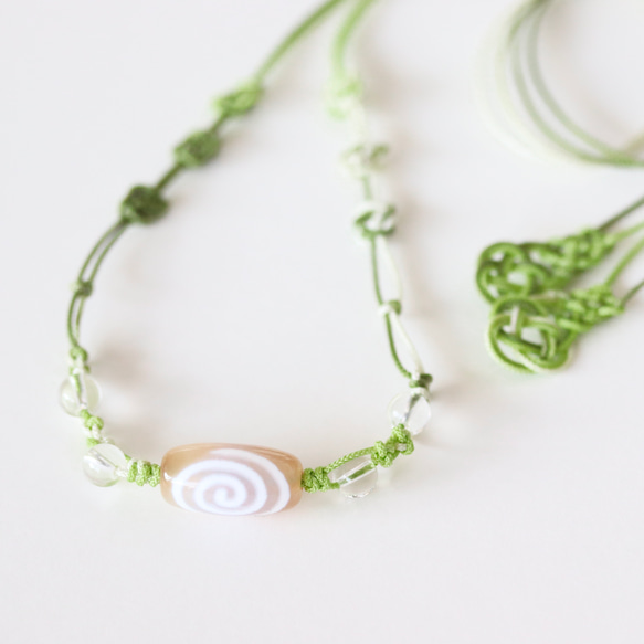 【飾り結び】龍鉤天珠【ジービーズ／dzi】白天珠 白瑪瑙 老玉髄 渦巻 白毫 ネックレス・ペンダント 蘭々 通販 19420299 ...