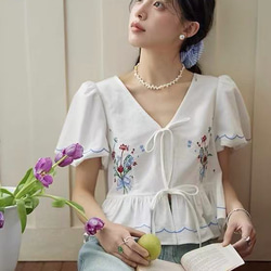 レトロ 刺繡 Vネック 半袖ブラウス シャツブラウス コットンリネン シャツ hellodream 通販 19420344｜Creema(クリーマ)