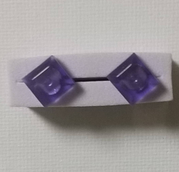 耳元に輝きをプラス 透明感溢れるひし形ピアス ピアス（スタッド・一粒） はーちゃん124 通販 19420489｜Creema(クリーマ)