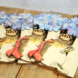 紫陽花に抱きつく雨乞いアメフクラガエルの木製オーナメント ウォールデコ 壁掛け タペストリー タペストリー・壁掛け Cinematic ...