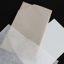 袱紗（ふくさ）シルクシャンタン＜白銀（シルバーホワイト）×紫苑（しおん菊織り柄）＞慶弔両用FY087-W056 ご祝儀袋・袱紗（ふくさ） ic ...