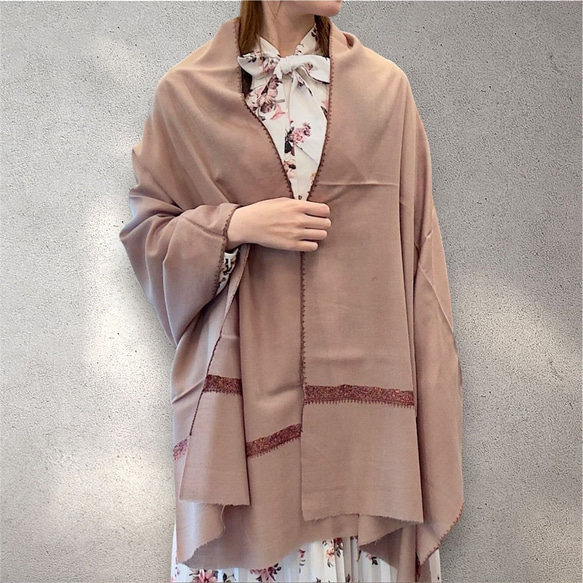 メリノウール ショール ストール 大判サイズ ブラウン 刺繍 花柄 ハンドメイド 一点物 カシミール シルク糸 ストール ALEF 神戸 輸入 ...