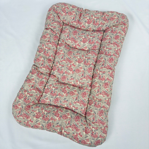 クレートマット♡ Mサイズ クッション・ベッド FIOLY 通販 19435165｜Creema(クリーマ)