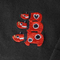 【2025新作】3段赤べこワンポイント刺繍Tシャツ【選べる4色】親子 キッズ メンズ レディース メンズ 夏 白 Tシャツ ししゅう kabu ...