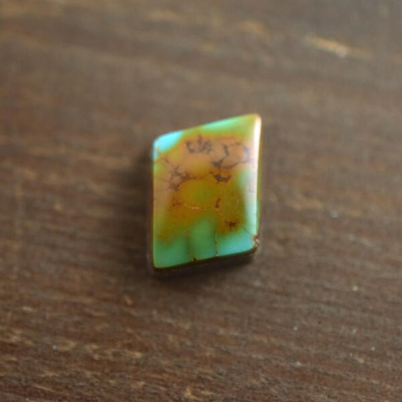 ターコイズ キングスマナッサ カボション （E07） DIYパーツ material-mine 通販 19436124｜Creema(クリーマ)