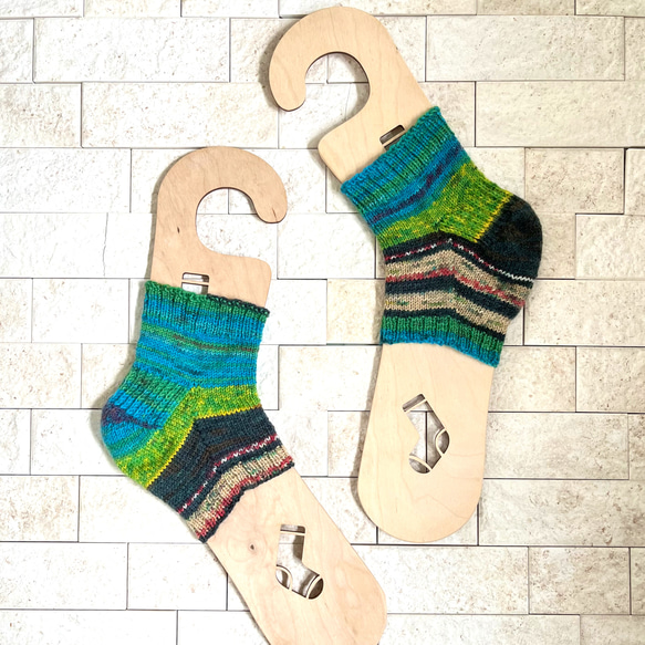 Kakatoくつした(25.0〜28.0cm)[ターコイズブルー]靴下 ルームソックス かかと サンダル 靴下 enchan 通販 19488803｜Creema(クリーマ)