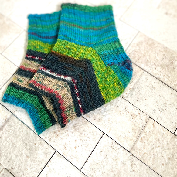 Kakatoくつした(25.0〜28.0cm)[ターコイズブルー]靴下 ルームソックス かかと サンダル 靴下 enchan 通販 19488803｜Creema(クリーマ)