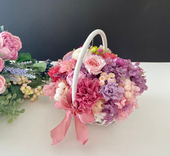 ご結婚お祝いや母の日プレゼント ♡ ローズバスケット「受注制作」 プリザーブドフラワー Atelier Kamiyu 通販 1949906 ...