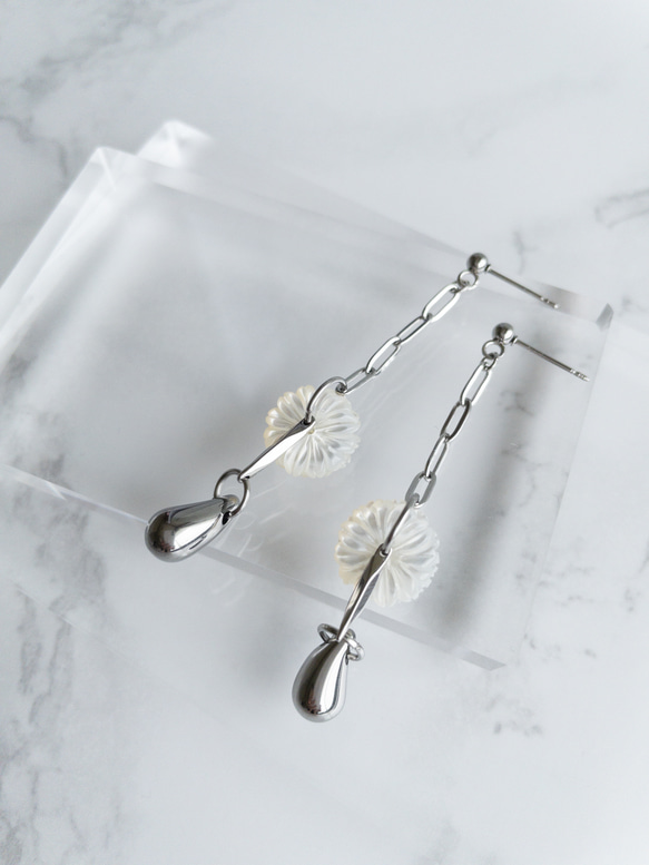 flower×chain ピアス/イヤリング ピアス（フック・チェーン） RYOU アールユー 通販 19513649｜Creema(クリーマ)