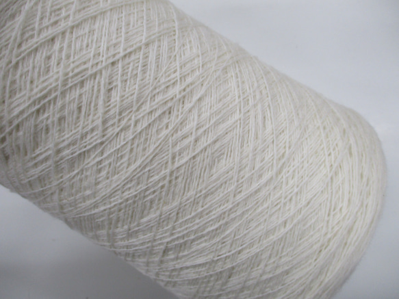 カシミヤ20ウール80 白260g h15 毛糸 間島福平商店 通販 19583129｜Creema(クリーマ)