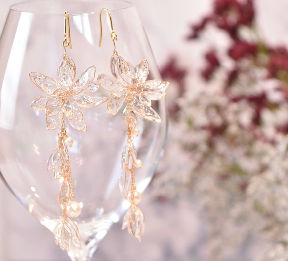 ピアス 枝垂れ(グラン) ワイヤーアクセサリー 大ぶり 花 レジン ピアス（フック・チェーン） Flowire 通販 19588870 ...