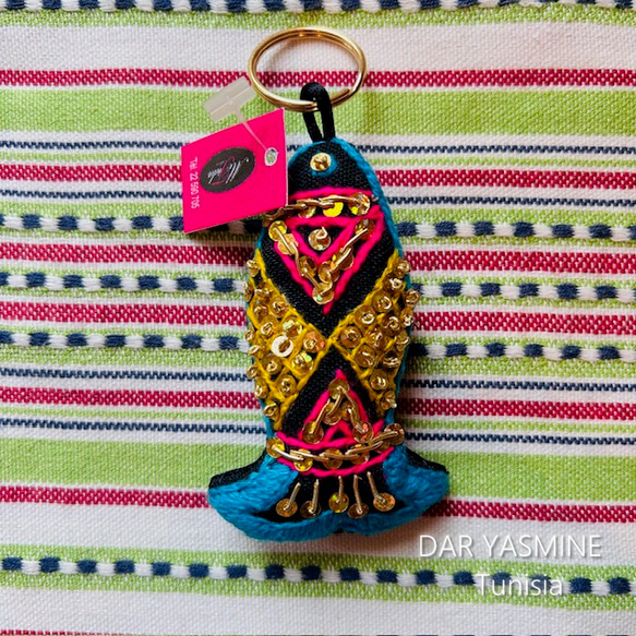 バラカ・フィッシュ（Baraka Fish）チャーム Barakaはアラビア語で「祝福」や「恵み」を意味する キーリング ABOU ...