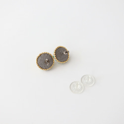 彩りビジュー刺繍の煌めきピアス／小ぶり・上品《カラーオーダー2025》 ピアス（スタッド・一粒） Conifer.y 通販 19596797 ...