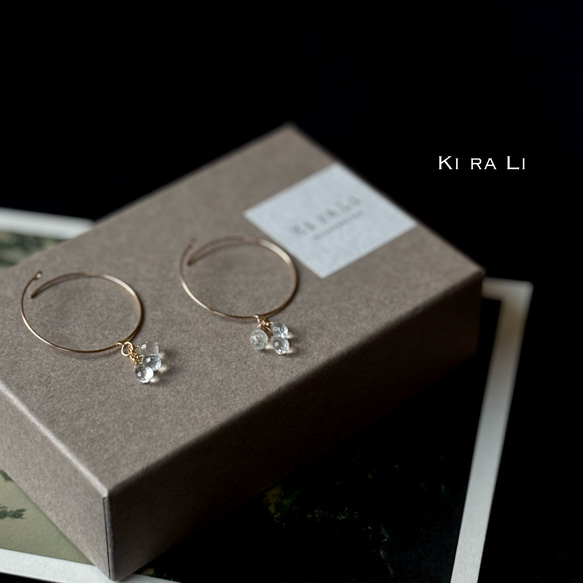 14KGF トパーズ3粒のフープピアス ピアス（フープ） Ki ra Li 通販 19681827｜Creema(クリーマ)