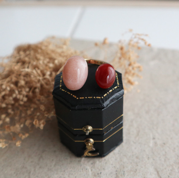 ピーチムーンストーンとレッドアゲートのフォークリング 金アレ対応 指輪・リング mignons 通販 19783000｜Creema(クリーマ)