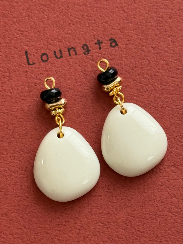 送料無料‼️樹脂ピアス 樹脂ポストピアス 大ぶりピアス プチプラピアス ホワイト ブラック モノトーンピアス ピアス（フック・チェーン） るんたマート全商品送料無料 通販 20036410 ...