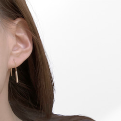14kgf×silver ストレートライン ミックスカラーフックピアス 華奢 ゴールド&シルバー シンプル ピアス（フック・チェーン ...