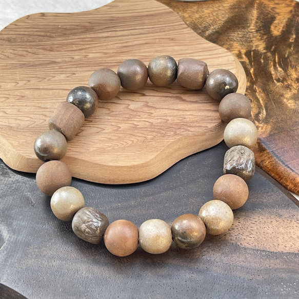 東京備前 備前炭炎焼 珠環 大 ブレスレット 東京備前 備前炭炎焼 通販 3687528｜Creema(クリーマ)