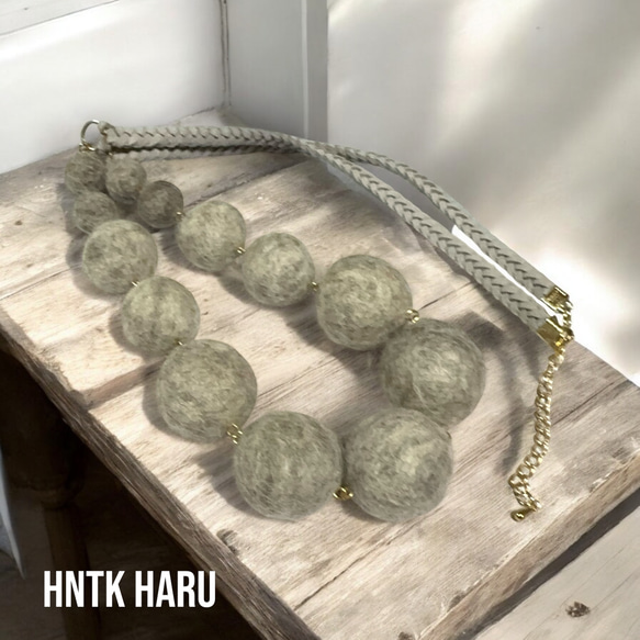 HNTK グレー フェルトボールネックレス N0341 ネックレス・ペンダント hinataku 通販 4674725｜Creema(クリーマ)