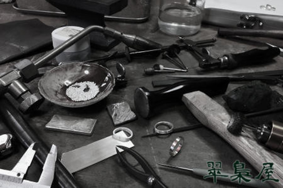 del ピアス（スタッド・一粒） 翠梟屋 通販 4936741｜Creema(クリーマ)