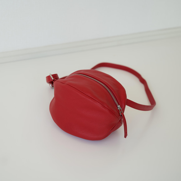 ﾓﾘﾉｶﾞｯｺｳ 上質本革ころんとminiポーチ【肩紐1.7cmタイプ レッド】ご旅行 毎日のポーチに/5292625/ ショルダーバッグ ...