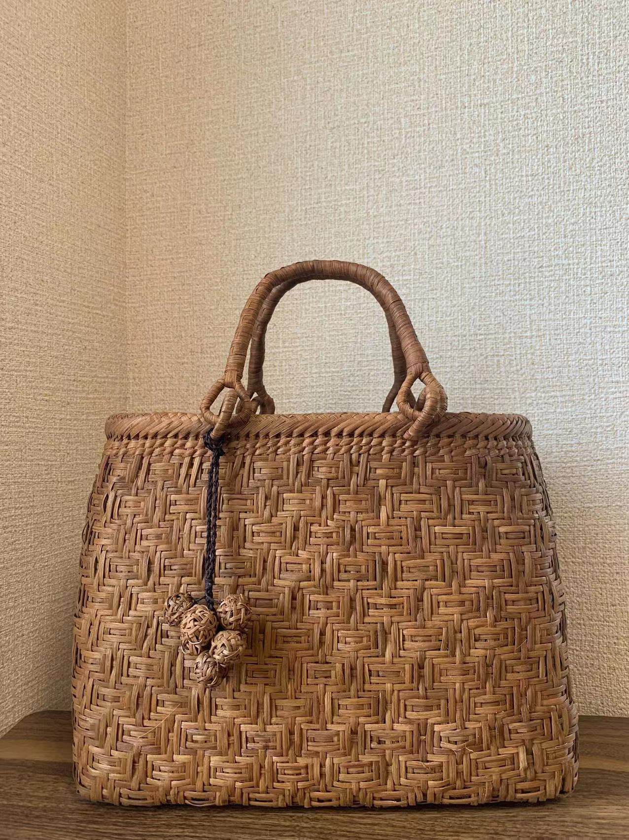 山葡萄 山葡萄籠バッグ 手作り 山葡萄かごバッグ 亀甲編み 内布あり- 山葡萄 山葡萄籠バッグ 手作り 山葡萄かごバッグ 亀甲編み 内布あり-