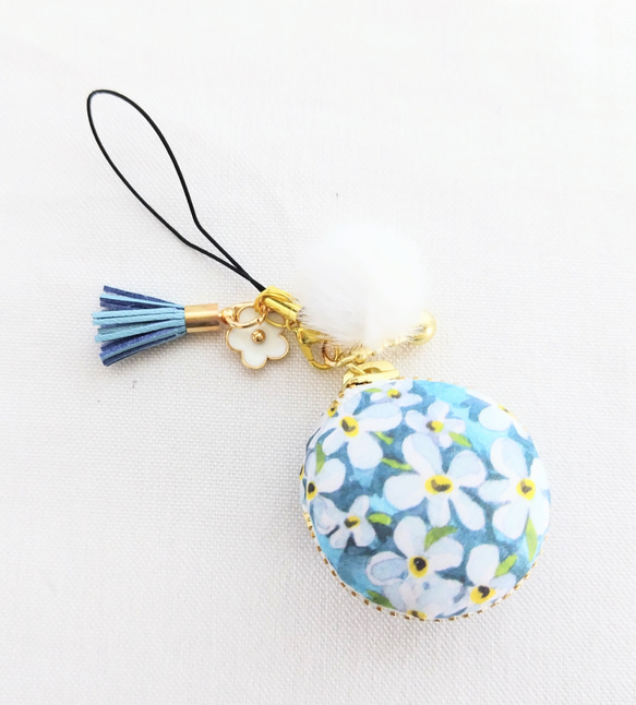 爽やかペタルウイッシュのマカロンポーチ① 小銭入れ・コインケース アトリエLayla 通販 9806136｜Creema(クリーマ)