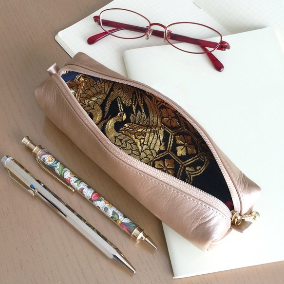本革と和文様のペンケース【金襴】 ペンケース マナ・カバン 通販 5418556｜Creema(クリーマ)