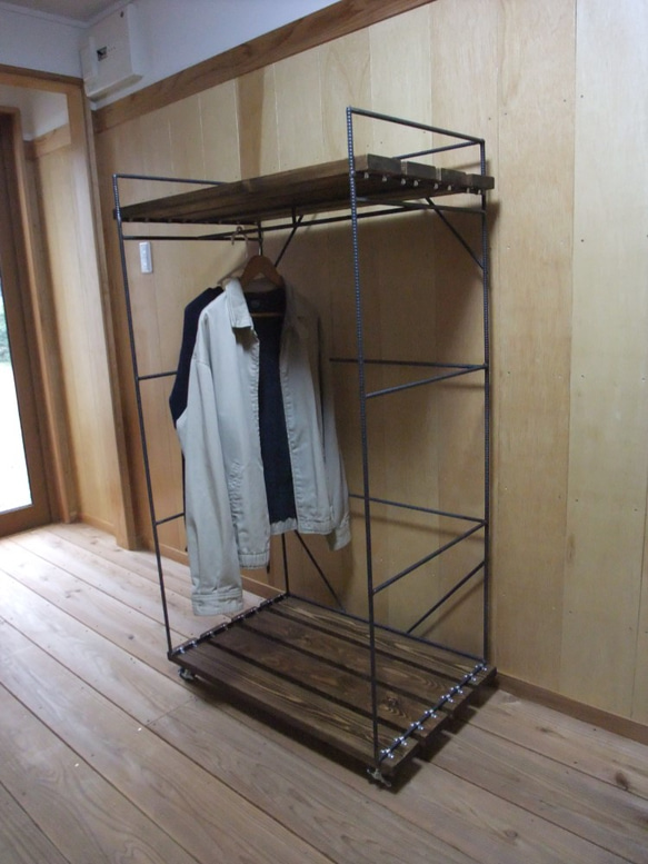 アイアンハンガーラックⒷ（キャスター付き） ハンガーラック あけぼの工務店 通販｜Creema(クリーマ) 6393525