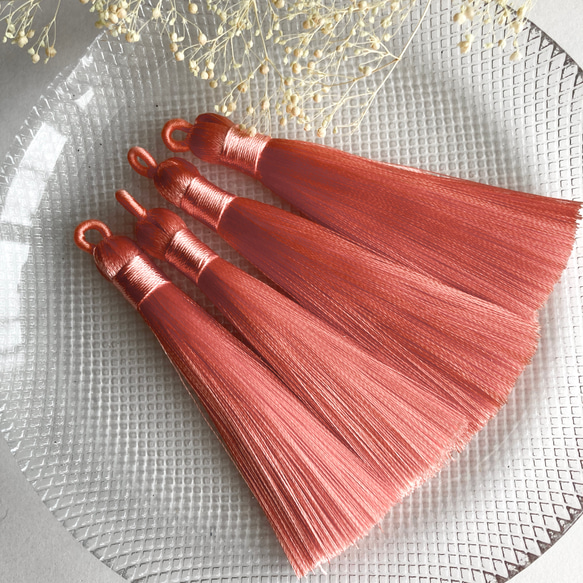 3点以上送料無料：ポリエステルタッセル：コーラルピンク：長さ約9センチ：4本 チャーム tokyo grace 通販 12164397 ...