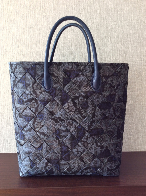 大島紬あじろ編みバッグ ブルーシルバー トートバッグ TOCO. (トコ) 通販 1976201｜Creema(クリーマ)