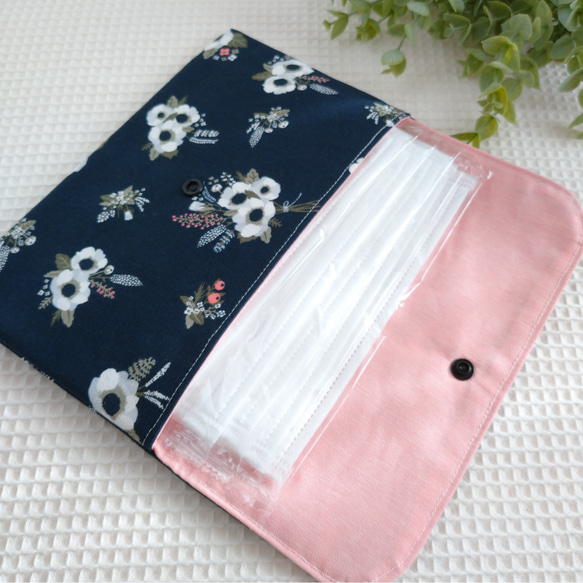 C・不織布マスクポーチ・マスクケース デコレクションズ生地 マスクケース sonrisa 通販 12679110｜Creema(クリーマ)