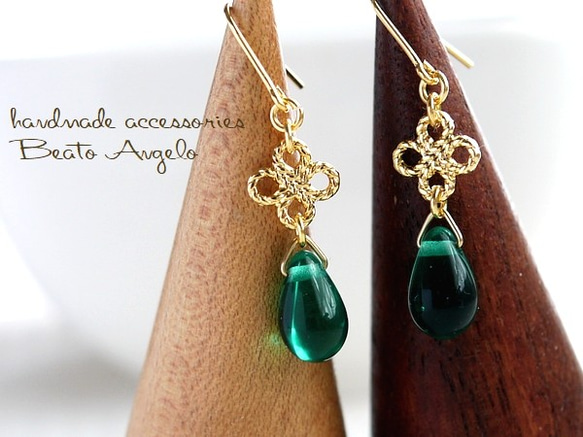 ♪♪チェコドロップのプチピアス(p-400)エメラルド G ピアス（フック・チェーン） Beato Angelo 通販 11589013 ...